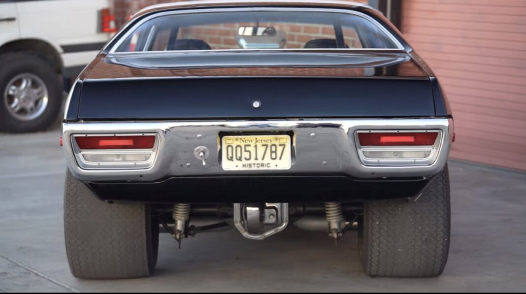 1,100 hp Plymouth Road Runner Custom - Autozcraze