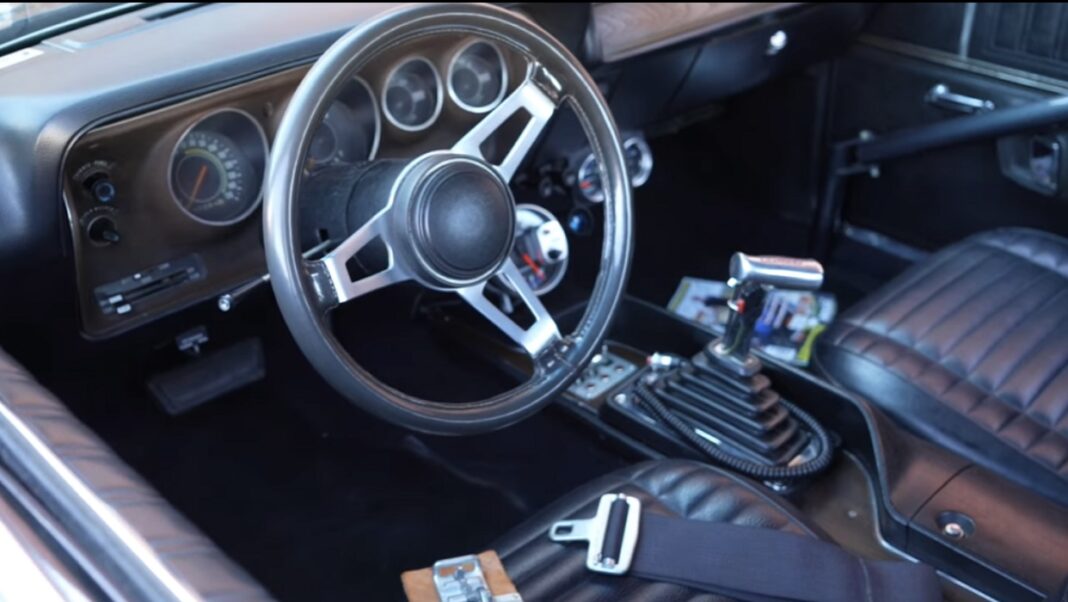 1,100 hp Plymouth Road Runner Custom - Autozcraze