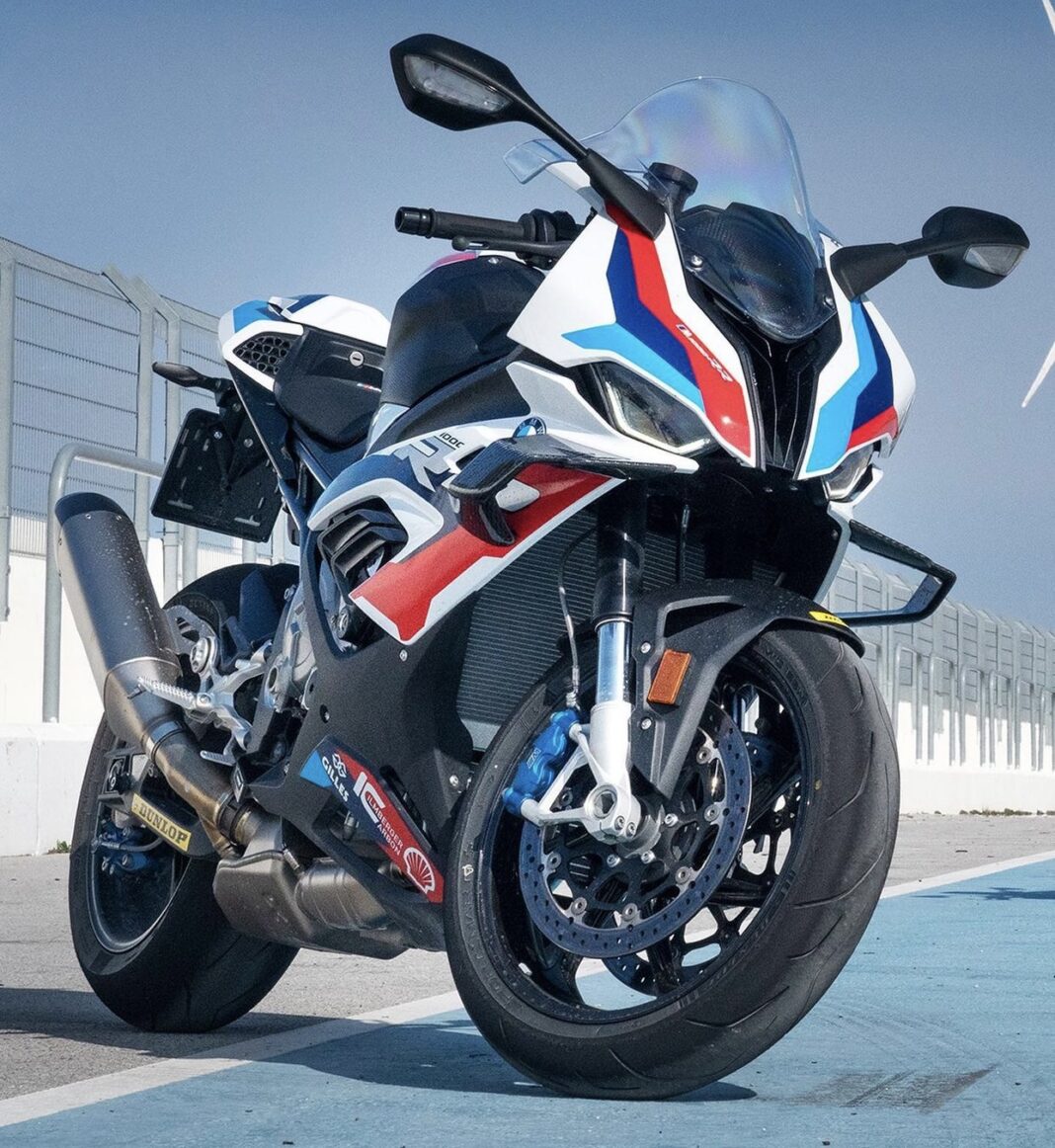 2022 S1000RR: Track Ready Superbike - Autozcraze
