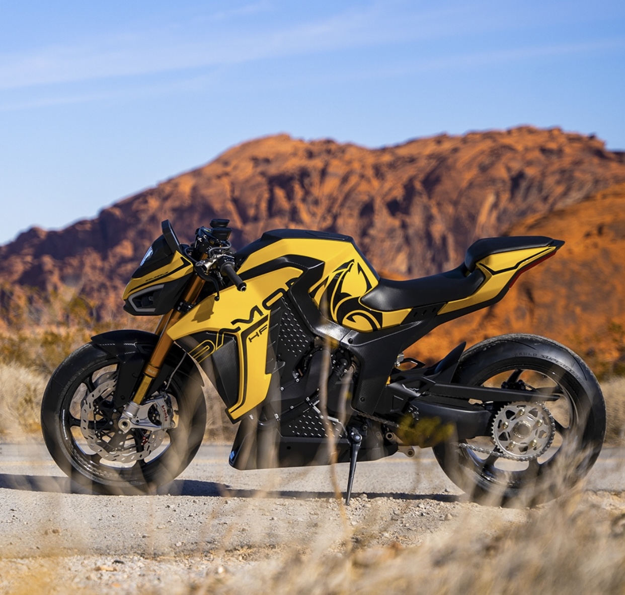 High-performance electric streetfighter from Damon - Autozcraze