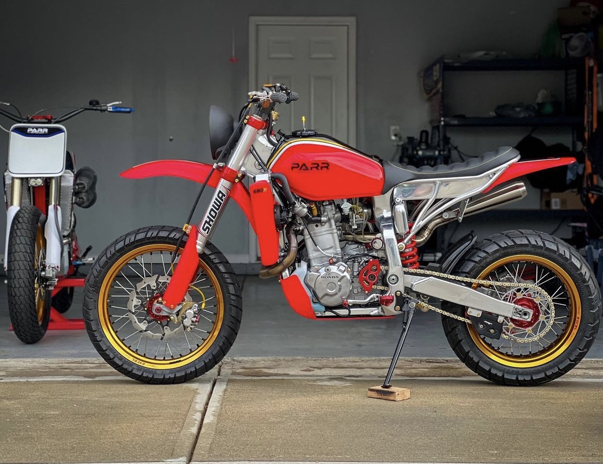 Custom Honda 680R Scrambler - Autozcraze