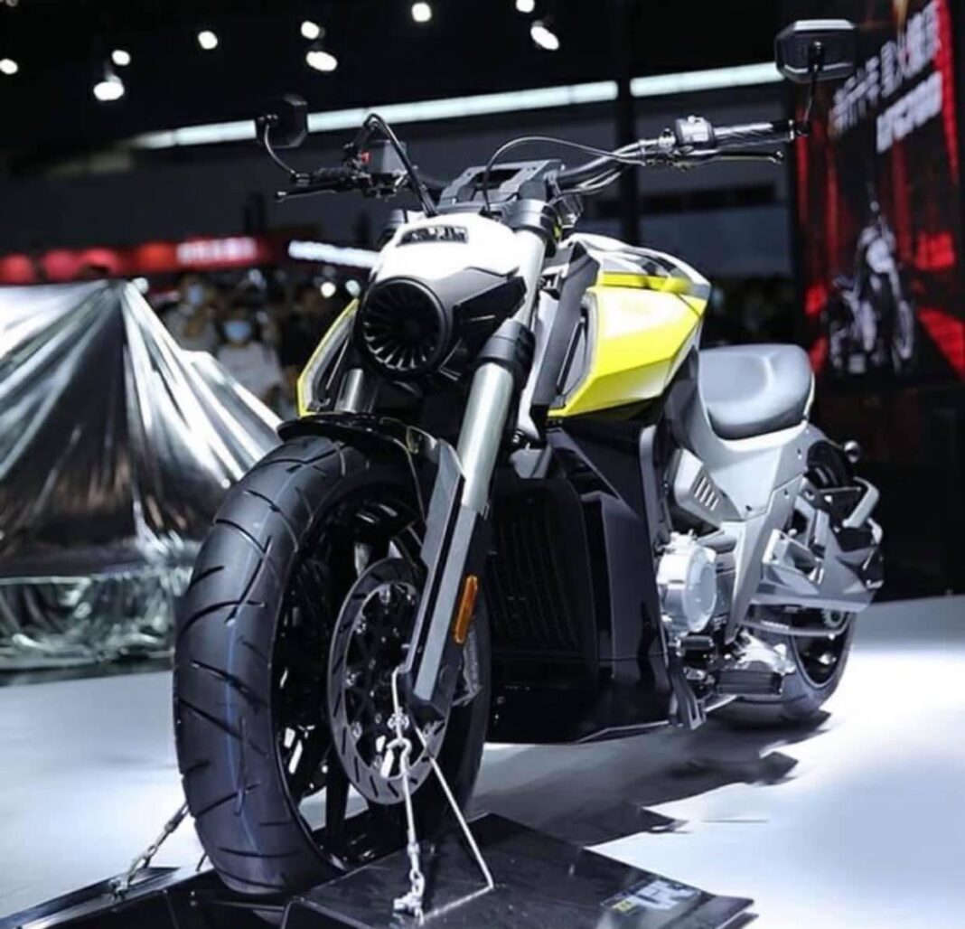 Benda LFC 700 - Autozcraze